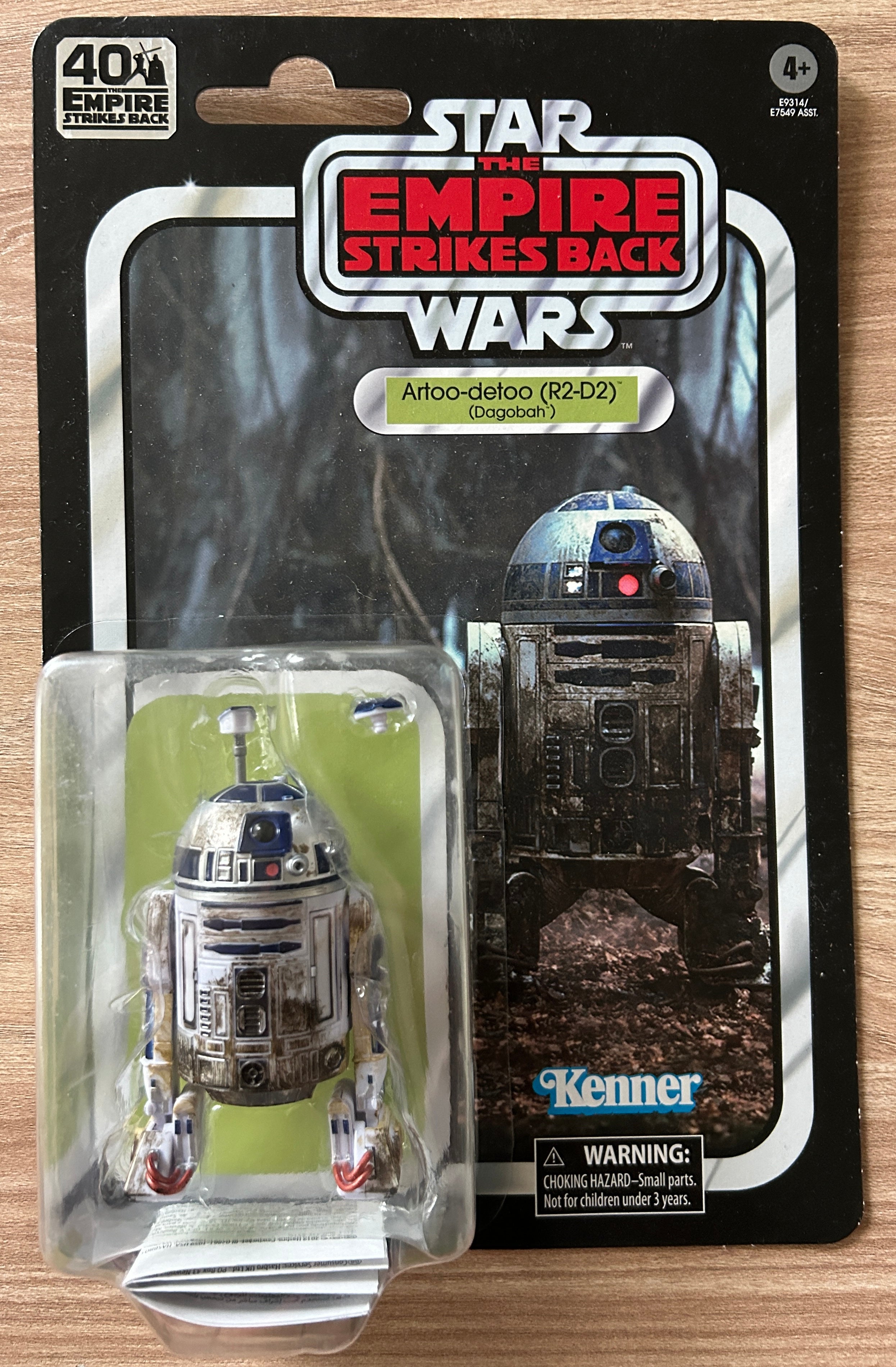 STAR WARS : TESB - BLACK SERIES - 40th Anniversary - Retro Card - Figu ...